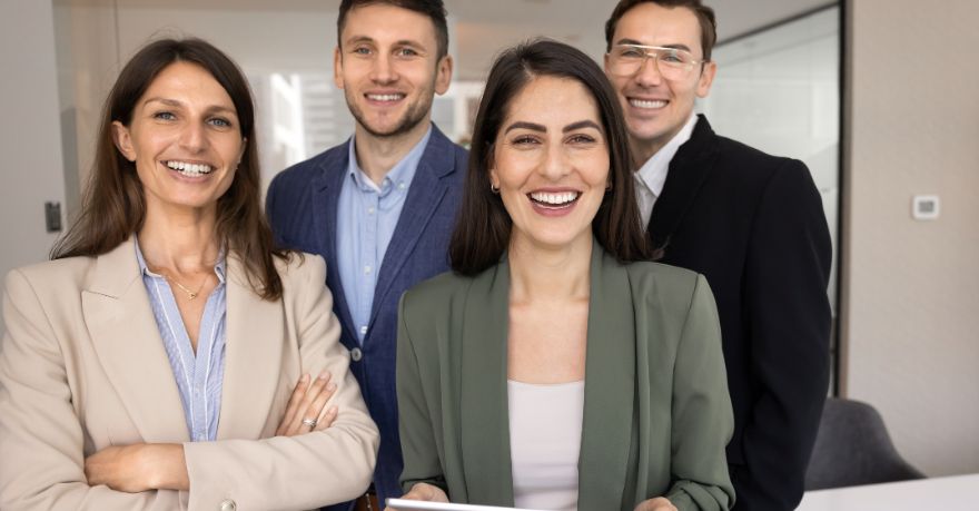 Wie is Eshref Reybrouck, de aanstaande van Cath Luyten? “Ik kan dag en ...